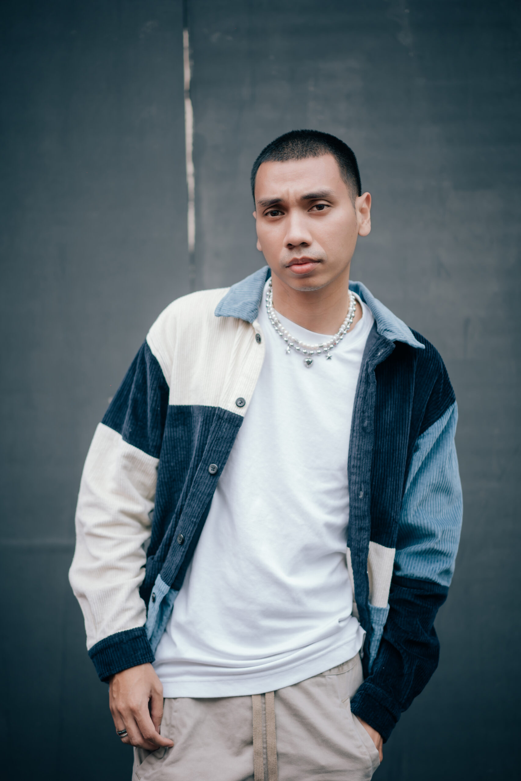 Rayi Putra Bagikan Single dan Video Klip Intim yang Jujur “Let You Down ...